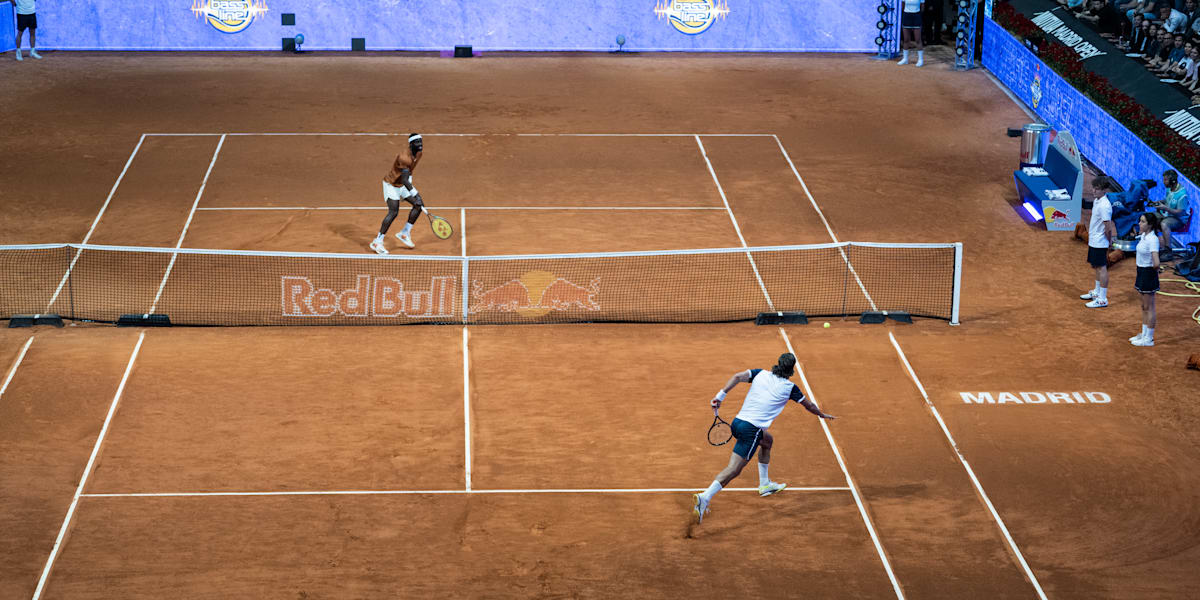 Tennis singles vs. tennis doubles