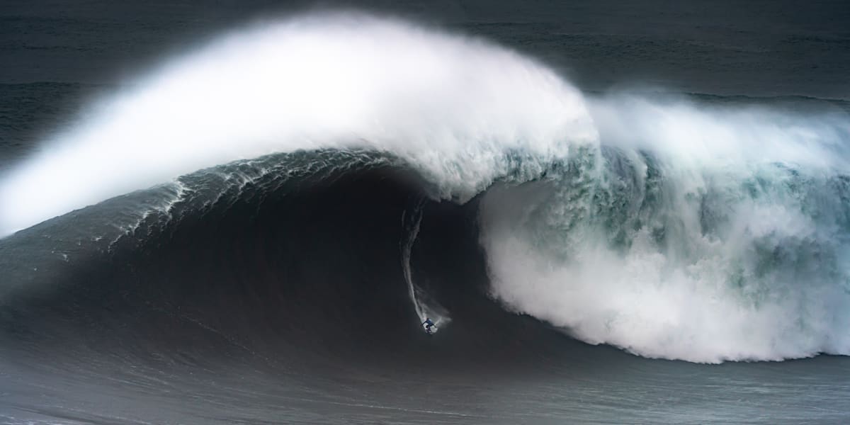 Big Wave Surfing: Nazaré Tow Surfing Challenge 2022