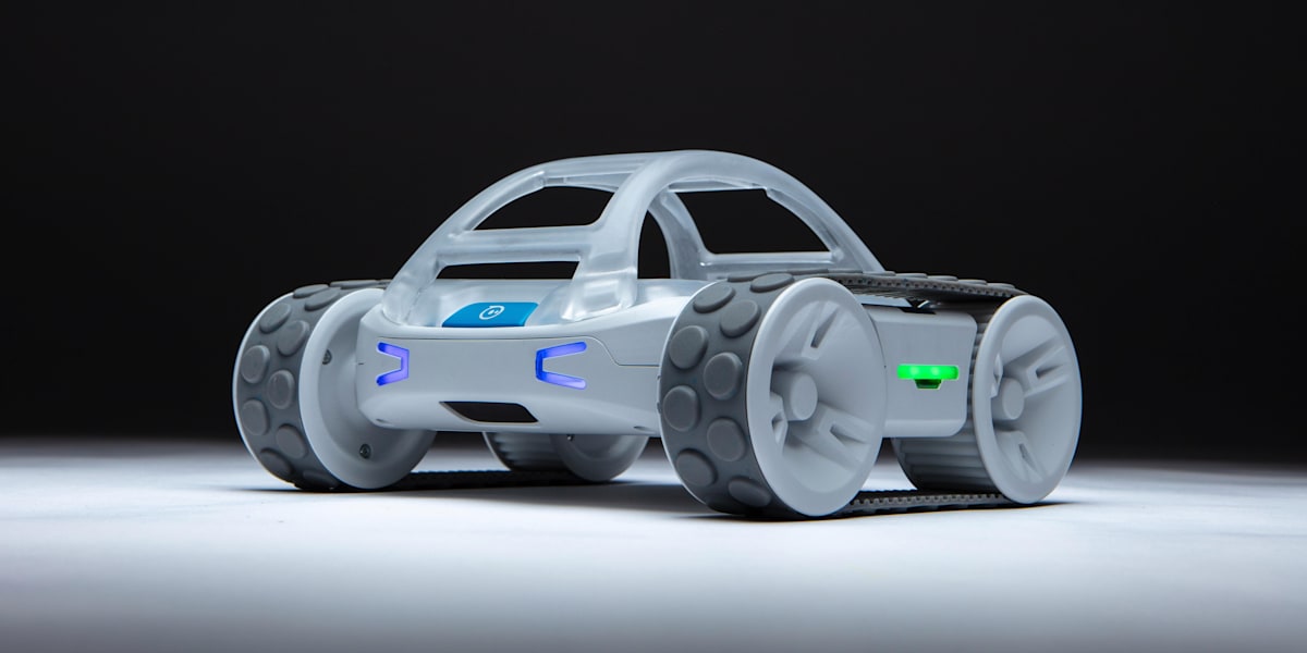 Sphero RVR: STEAM education teaching programmable robot