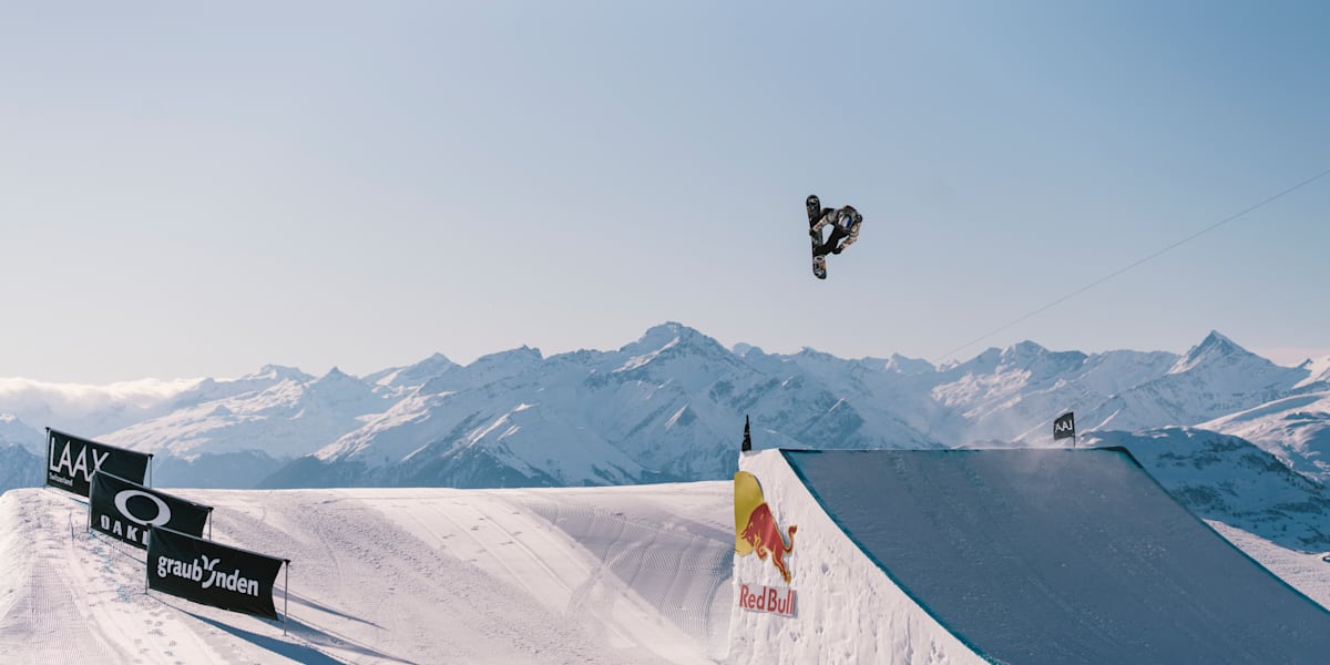 Snowboarding Kit Check with Seb Toots: His essentials