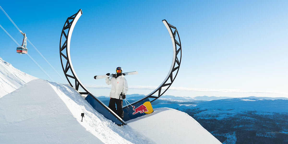 Jesper Tjäder nails world's first Open Loop slide