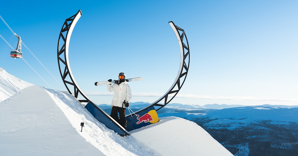 ジェスパー・ジェイダーが世界初のオープンループレールに成功！｜スキー トリック | レッドブル