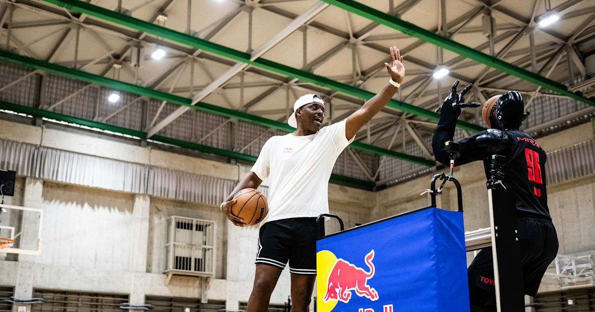Lethal Shooter and a robot: technology meets basketball