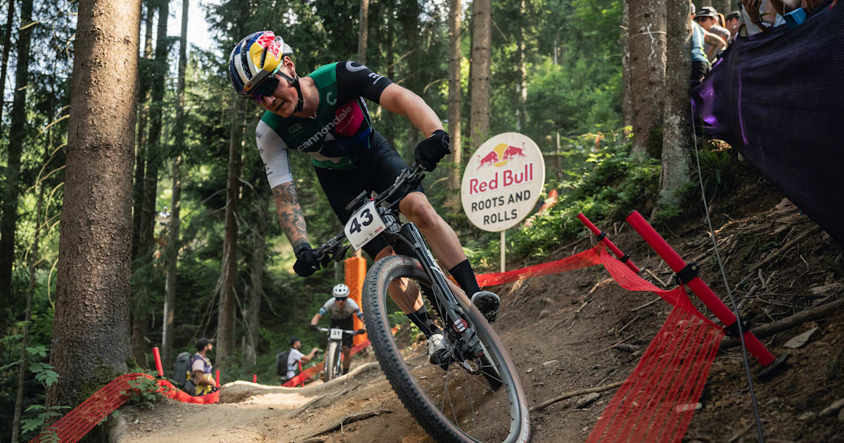 Simon Andreassen: Get to know the pro mountain bike