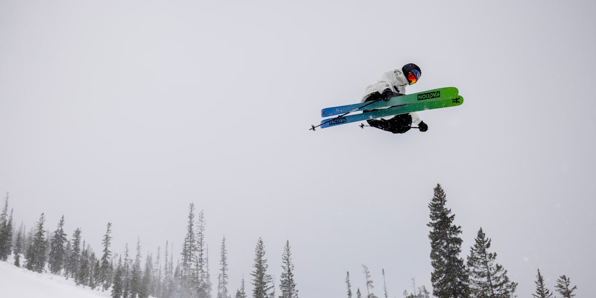 How to safety grab on skis