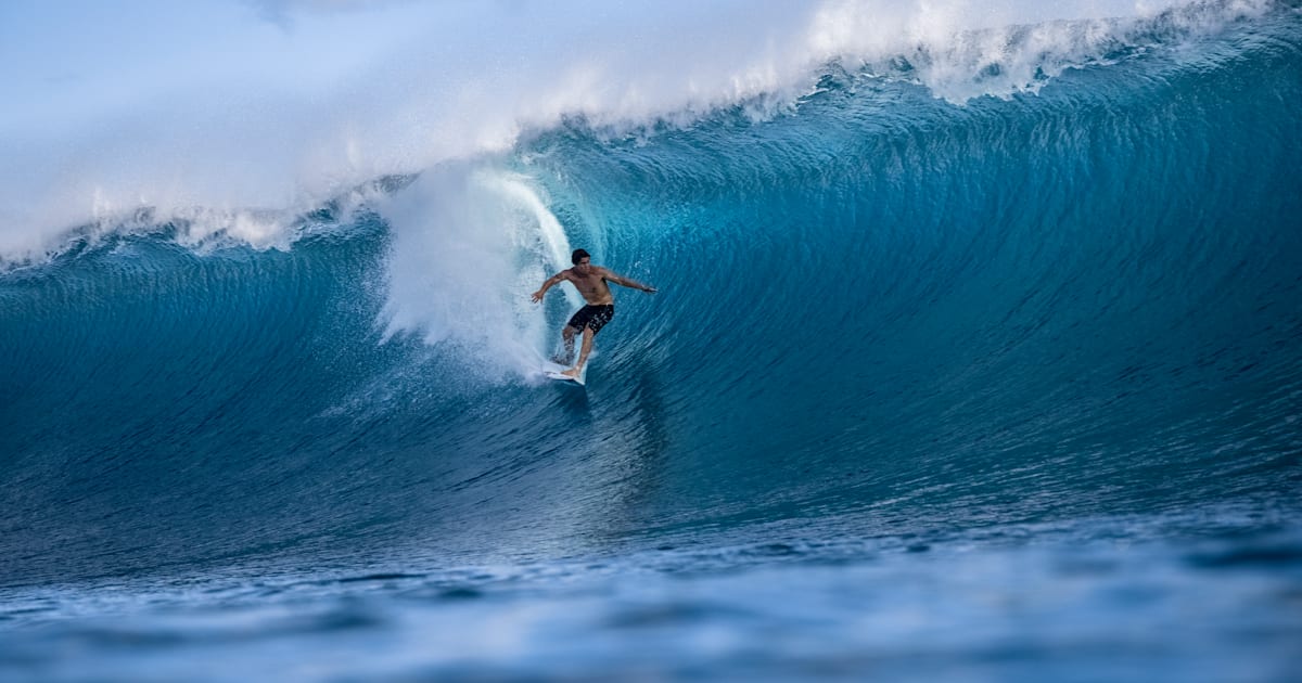 How To Catch More Waves: 10 Tips and Tricks for Surfers