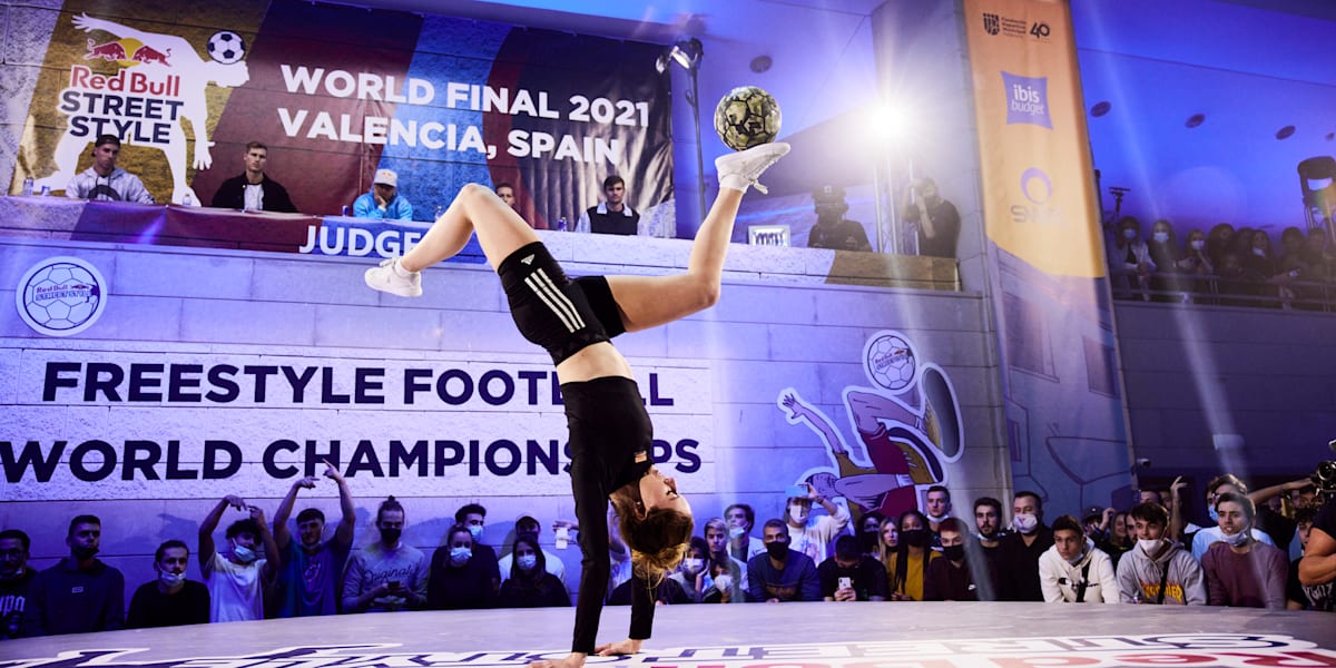 Red Bull Street Style 2022: Lia Lewis of the UK