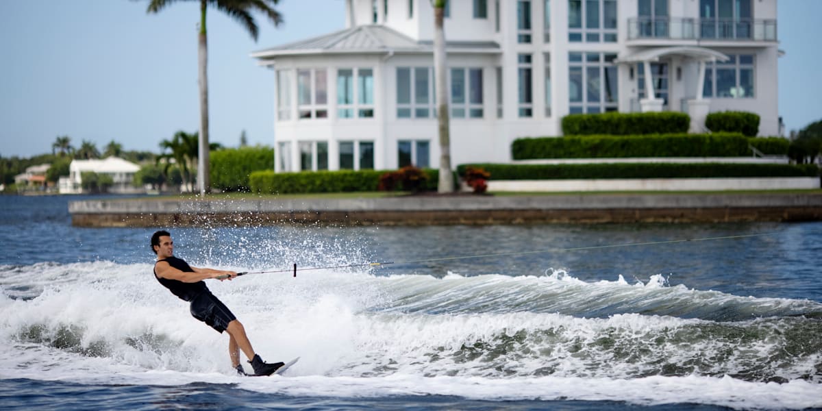 How to surface 180 on a wakeboard