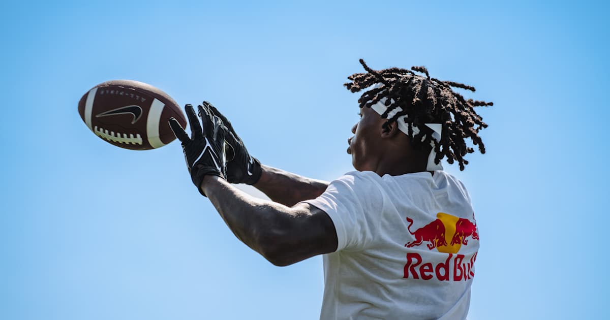 Football workout plan: Build strength, speed and agility