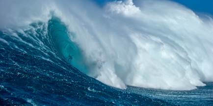 Big Wave Surfing: Justine Dupont interview