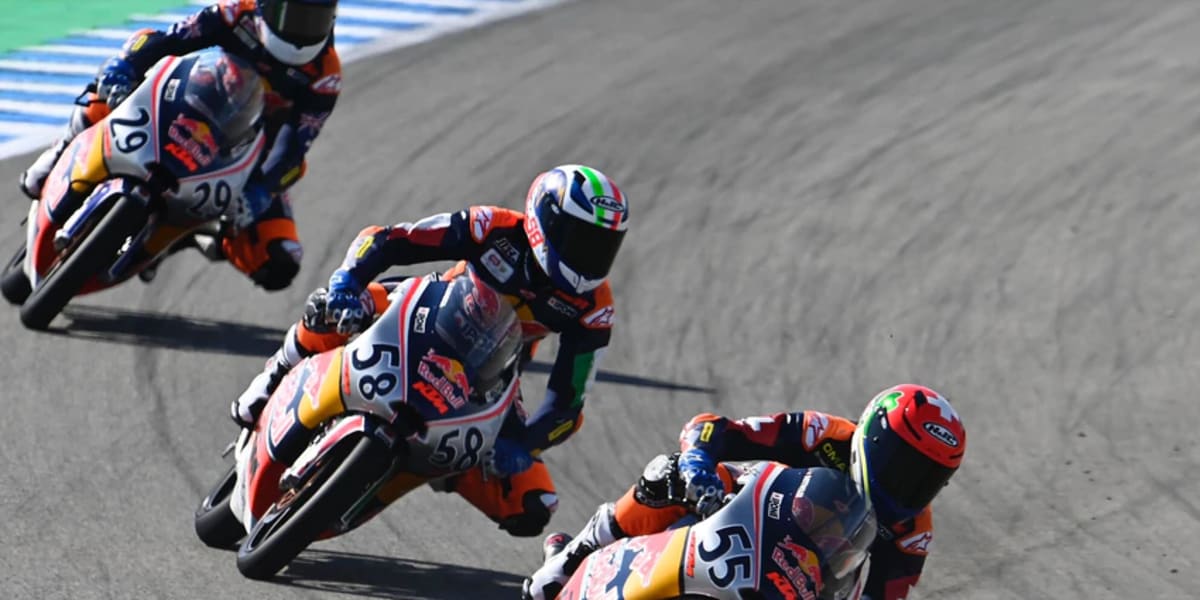 Blog | Luca Lunetta fighting to be nearer the front