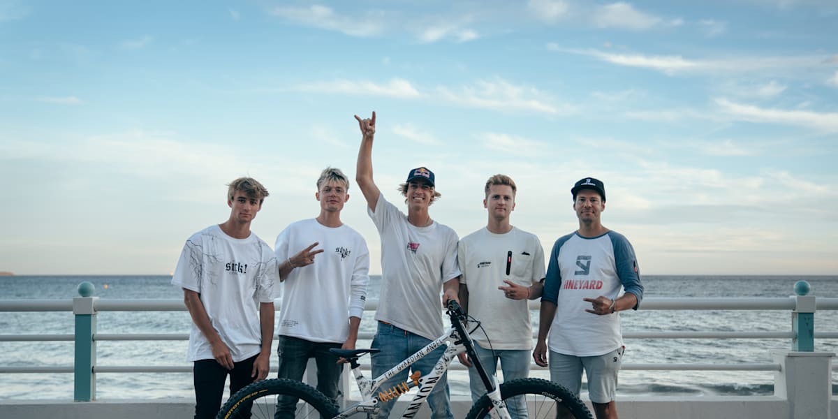 Fabio Wibmer behind the scenes: Meet the Team