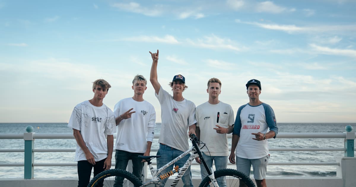 Fabio Wibmer behind the scenes: Meet the Team