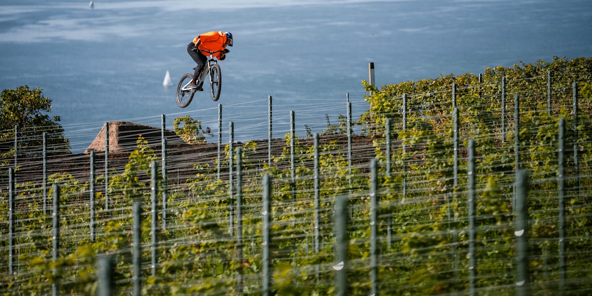 Kriss Kyle's epic MTB run in Switzerland | Red Bull