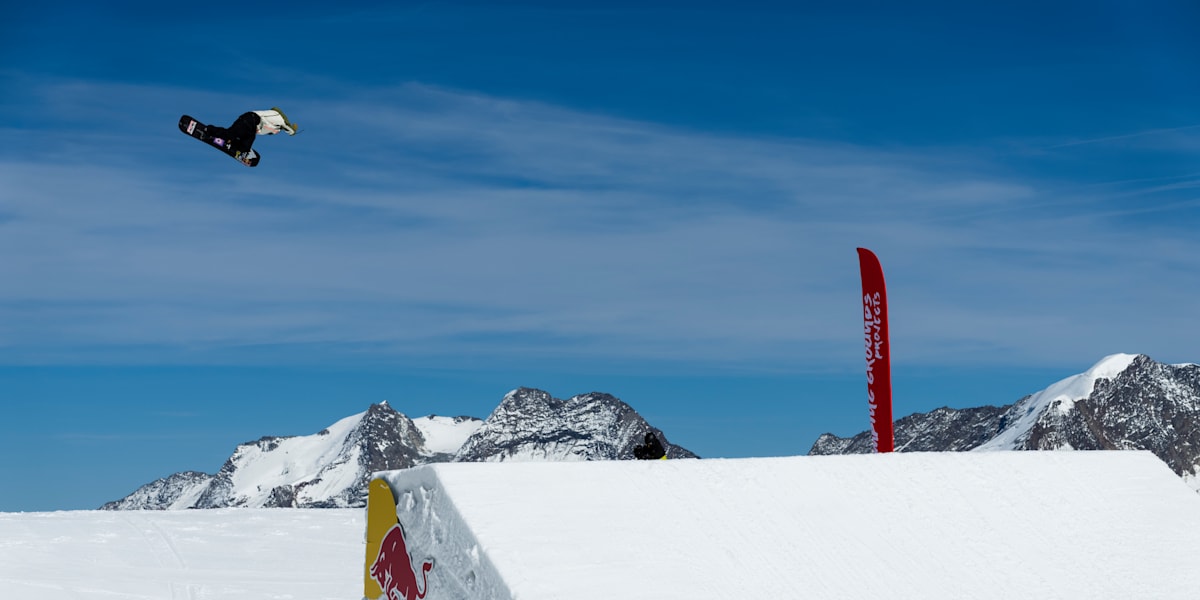 Chasing Winter: Competitive snowboarding in 2022