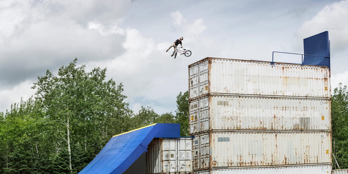 Uncontainable: Drew Bezanson BMX *video* | Red Bull