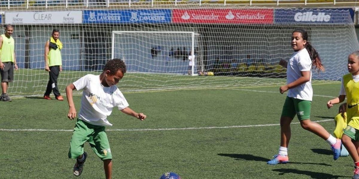 Para além do futebol ++ Instituto Neymar Jr