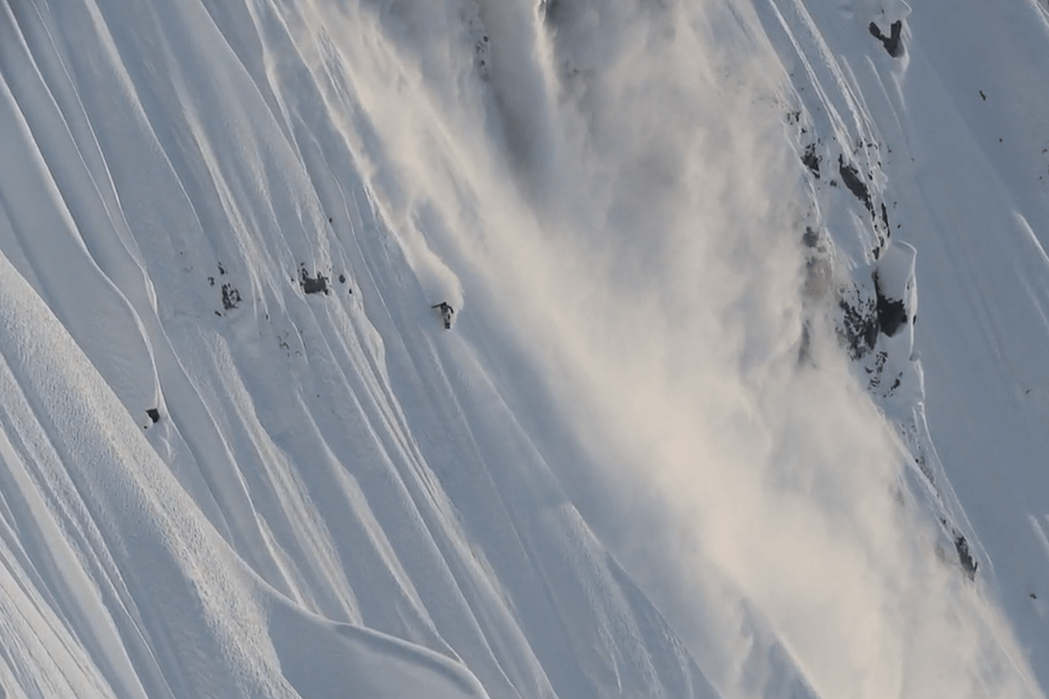 Shred Hacks S4 E8: managing sluff – snowboard video