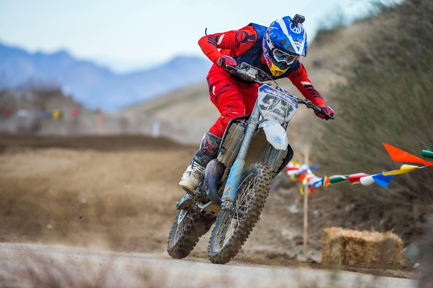 Aaron Colton Rebuilds a Two-Stroke at Day in the Dirt