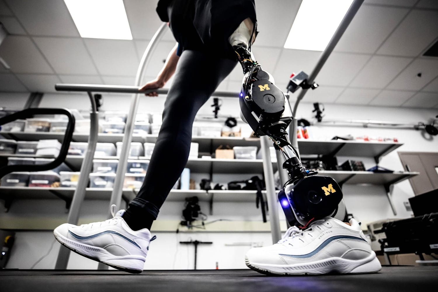 Tech: Michigan Engineering DIY bionic leg | Red Bull