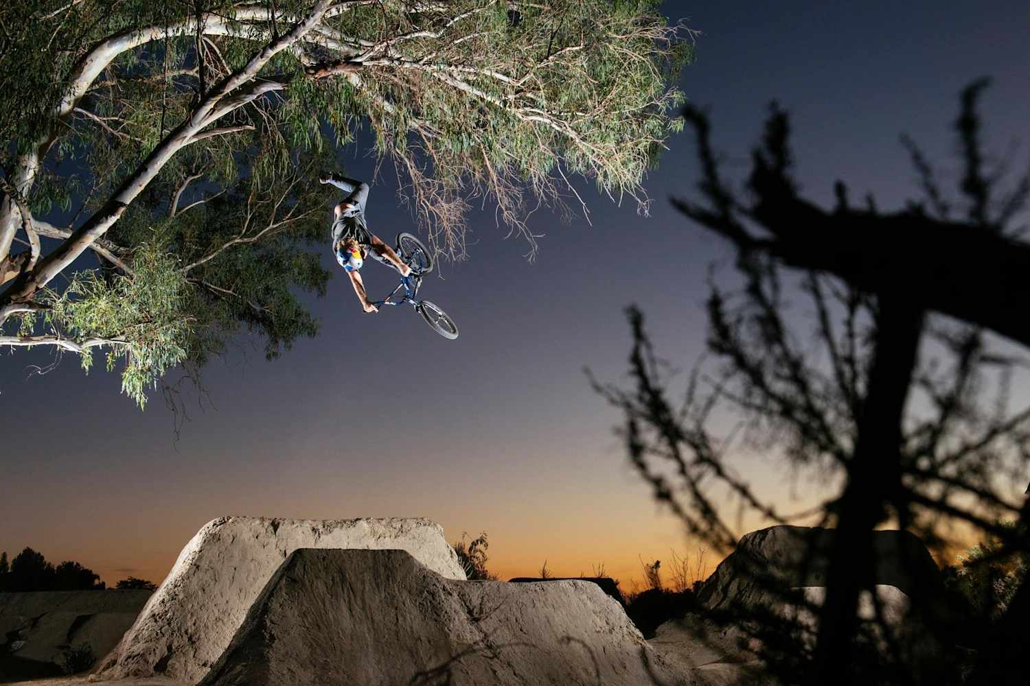 BMX : Mike ‘Hucker’ Clark en Californie dans At Home