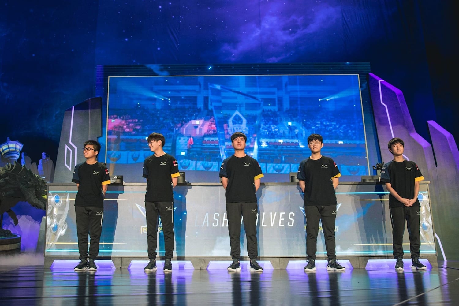 League of Legends: Flash Wolves Worlds 2018 interview