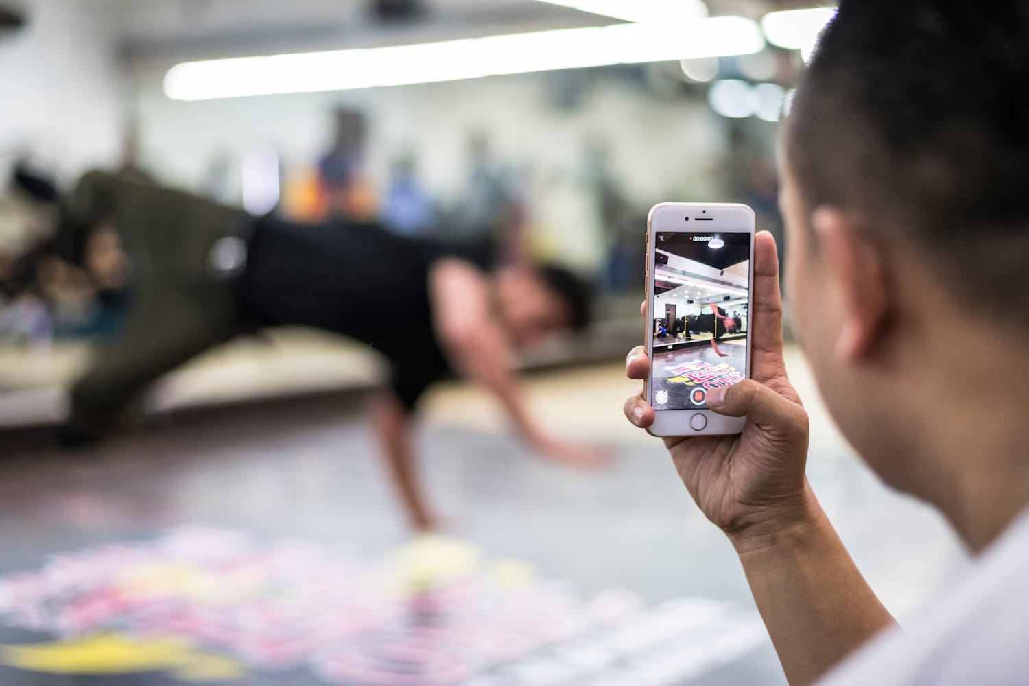 How to shoot a dance video: 10 tips to shoot at home