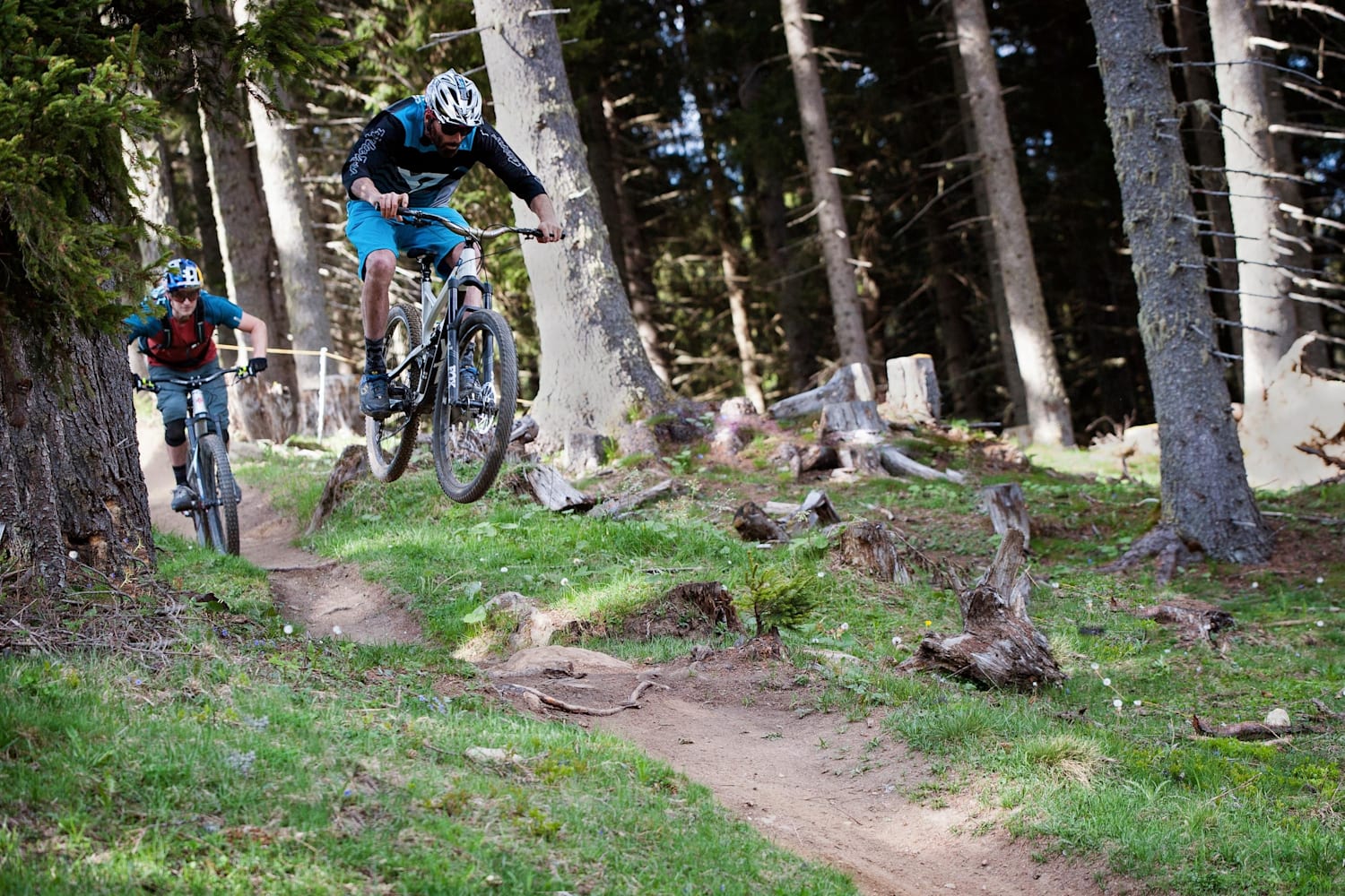 Learn how to jump with Rob Warner and Thomas Oehler MTB