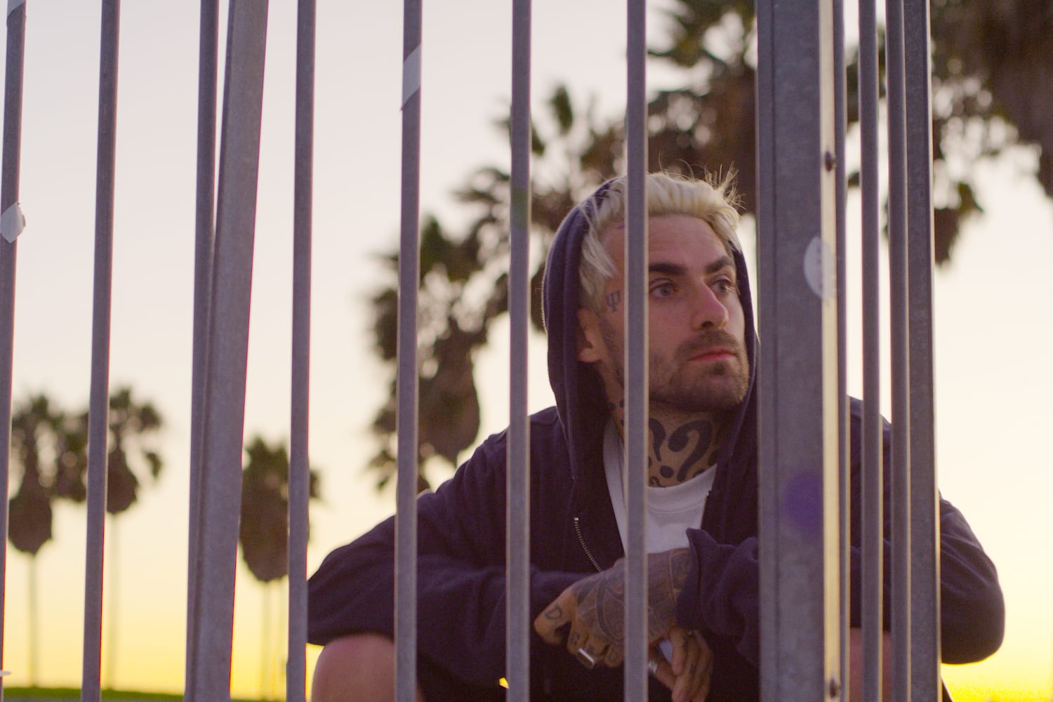 Quebonafide: Romantic Psycho Film – Polish rapper video