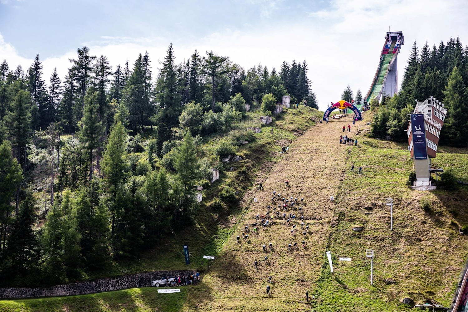 Preteky Red Bull 400 na Slovensku 2020 - Štrbské Pleso