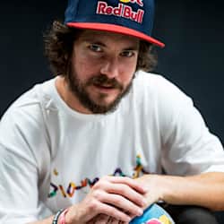 Larvikite Lines: Torey Pudwill skate video in Norway