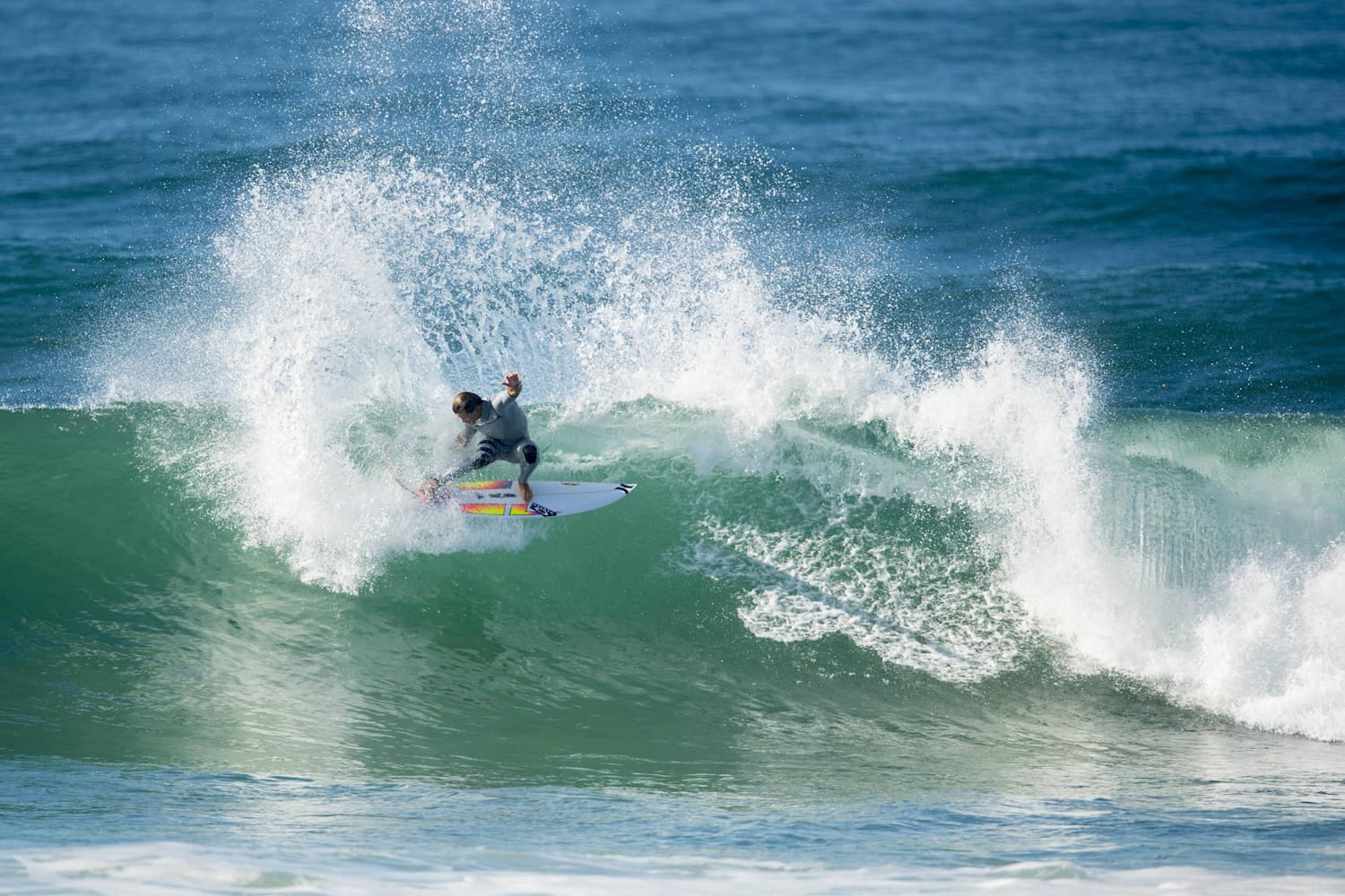 Julian Wilson : Surf dans la baie de Jeffrey ! Photos