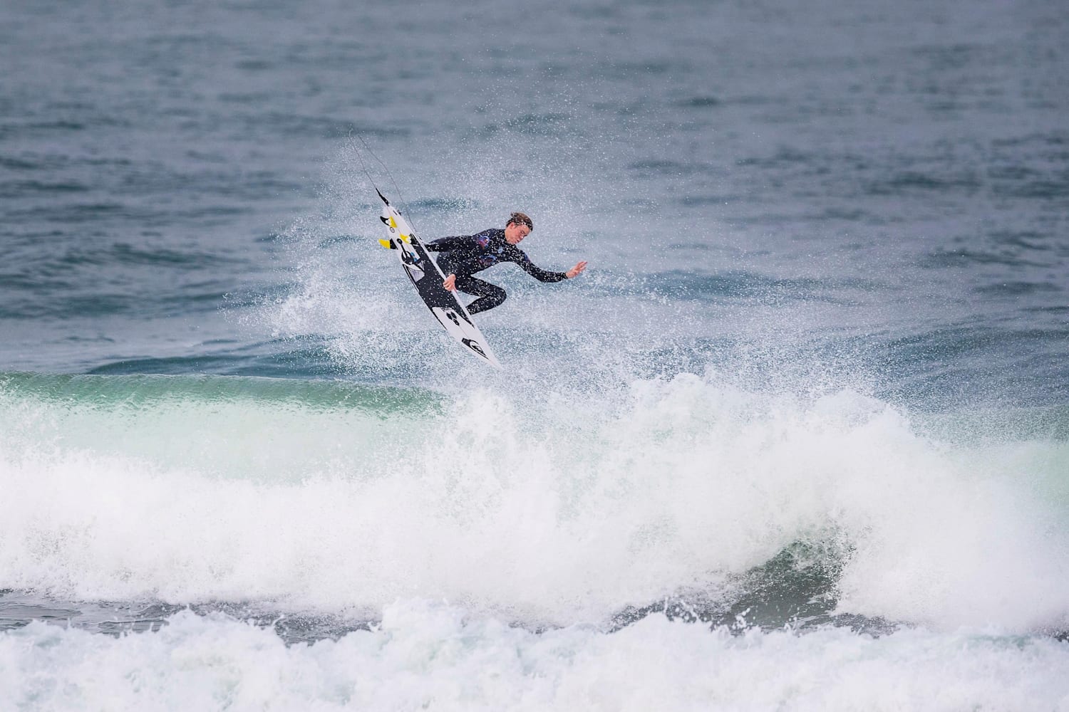 Red Bull Airborne: WSL surf event France report/video