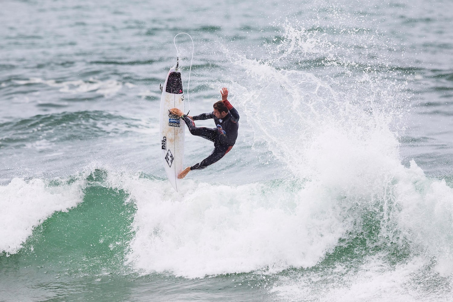 Red Bull Airborne WSL surf event air show France video