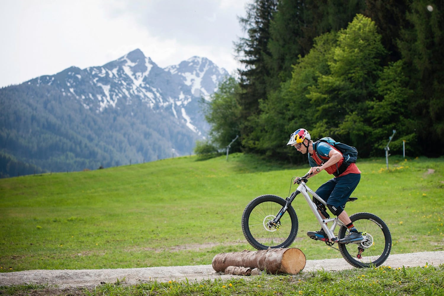 How to MTB: the log hop