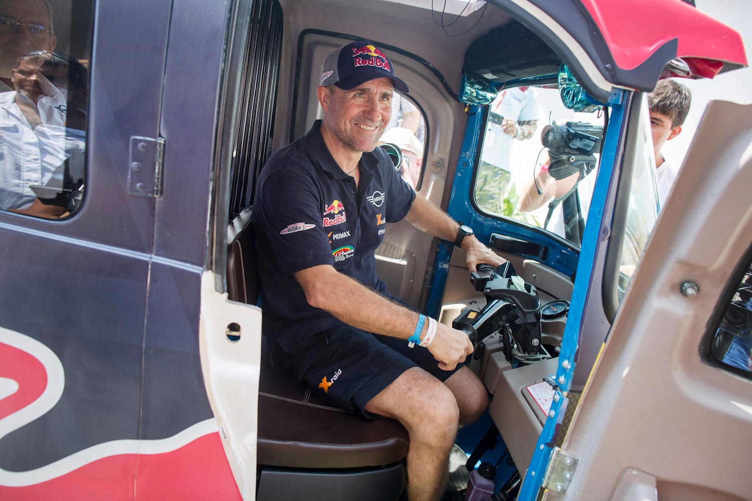 Dakar 2019: Stéphane Peterhansel tuk-tuk video