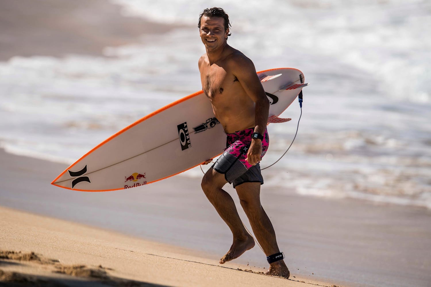 10 curiosidades del surfer australiano Julian Wilson
