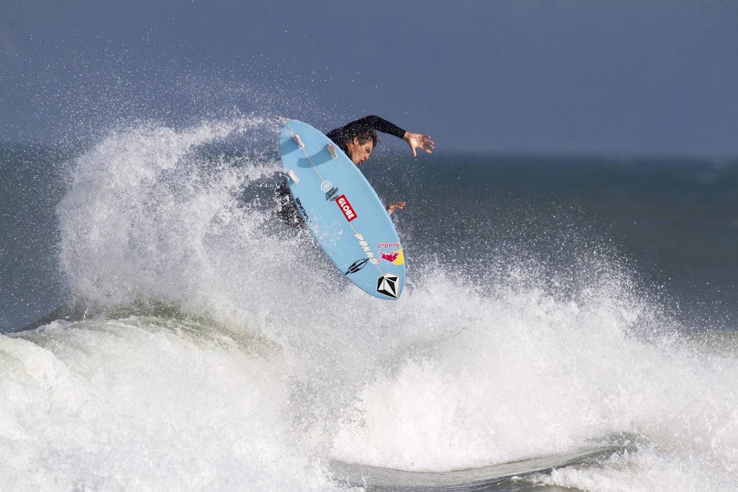 Aos 18 anos, brasileiro estreia no Mundial de surfe