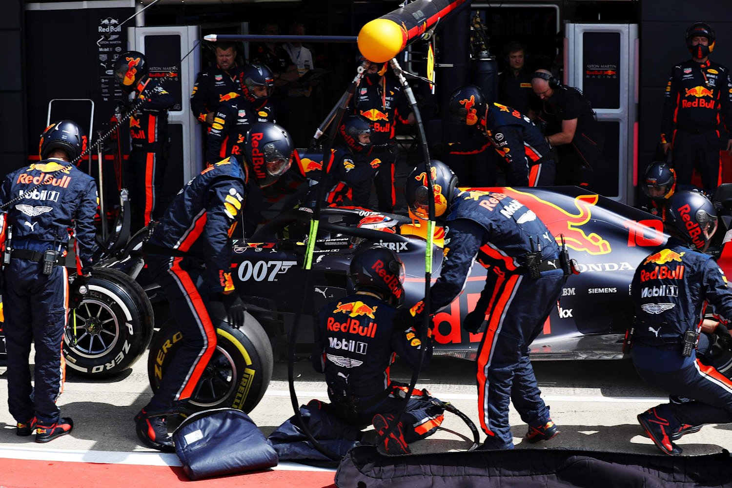 Red Bull Racing Silverstone'da Pit Stop Rekoru Kırdı