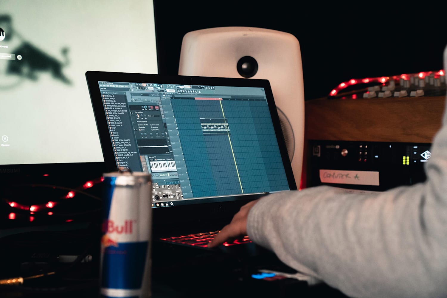 FL Studio & Pirate Culture