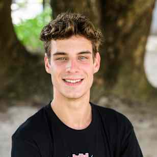 Andrea Barnaba: Cliff Diving – Athlete Page