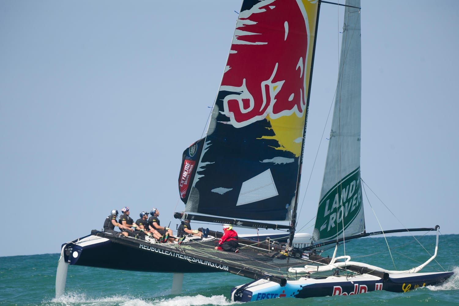 Extreme Sailing Series 2015 Oman report and clip