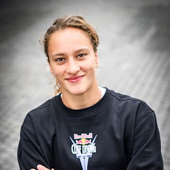 Nelli Chukanivska: Cliff Diving – Page d'Athlète Red Bull