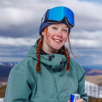 Kirsty Muir: Freeskiing – Red Bull Athlete Profile