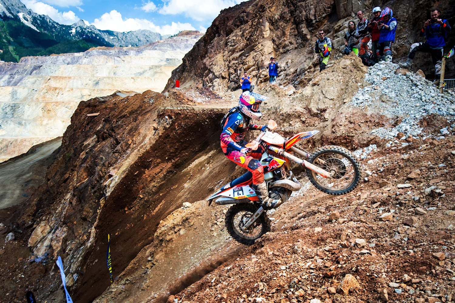 Signature Series S2020 E3: Red Bull Hare Scramble