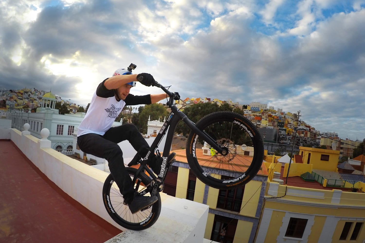 Danny MacAskill e il nuovo video Cascadia