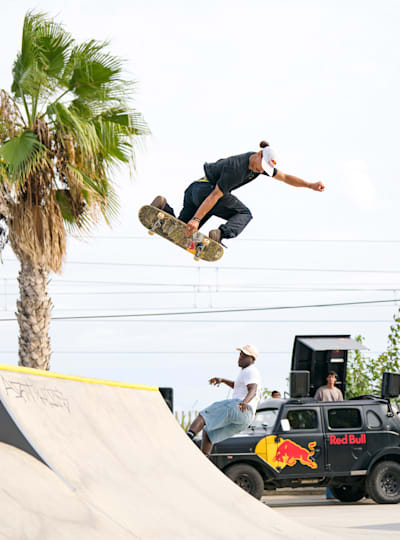 Danny León: el alquimista del skate - documental