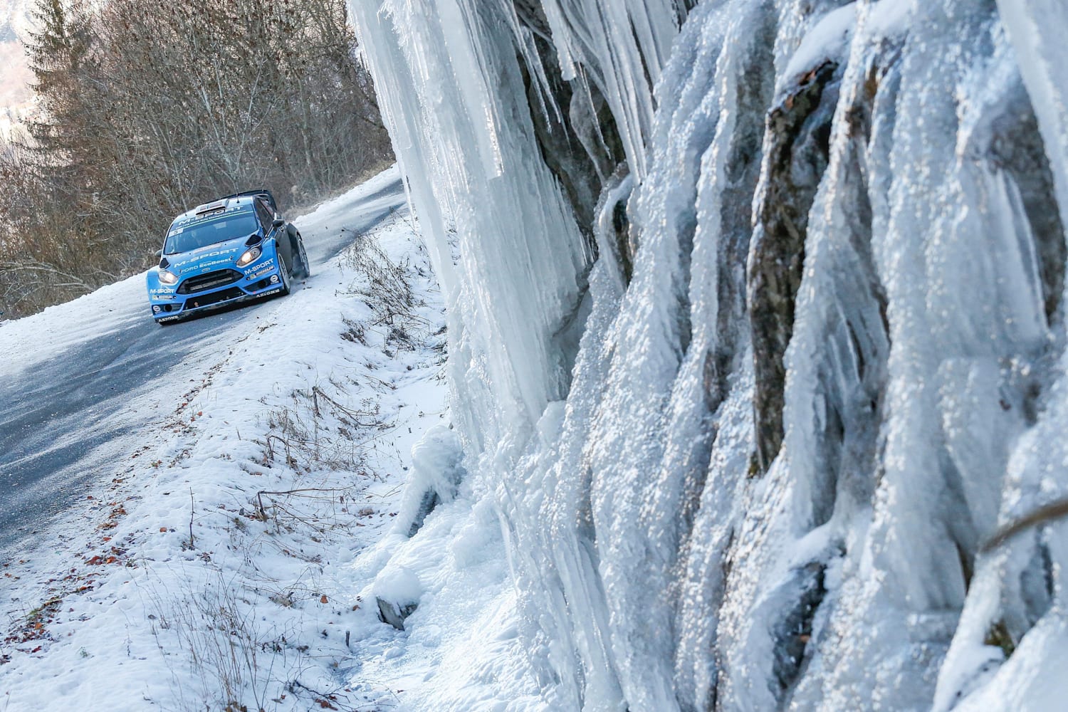 How to drive on ice, with WRC driver Mads Østberg