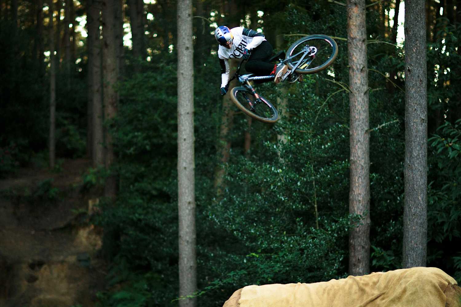 Matt Jones slopestyle MTB video | Red Bull Bike