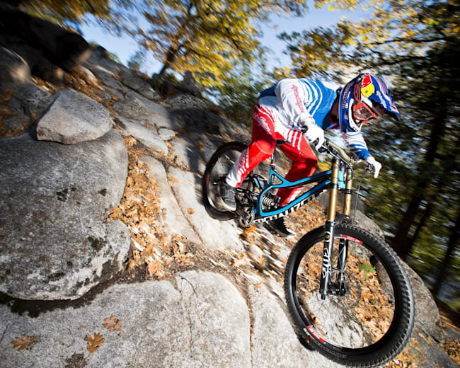 Why buy a mountain bike? Pros and cons to get a DH bike